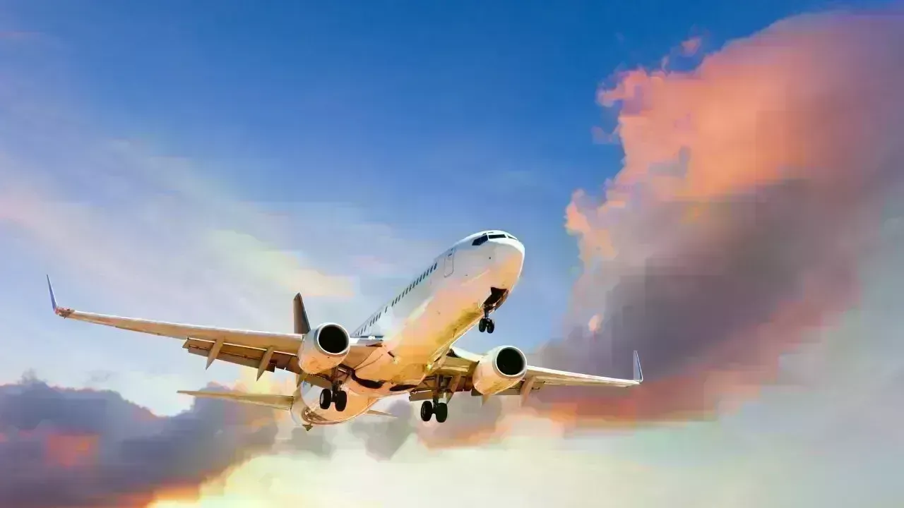 DAE Leases Two Boeing 737-8 Jets to Somon Air